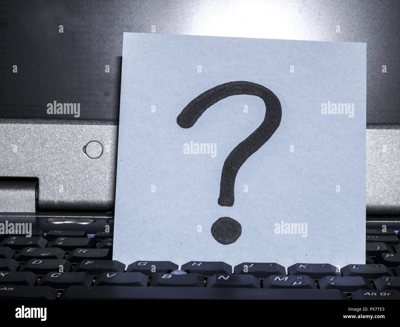 Memo note on notebook, interrogation mark, question mark Stock Photo ...