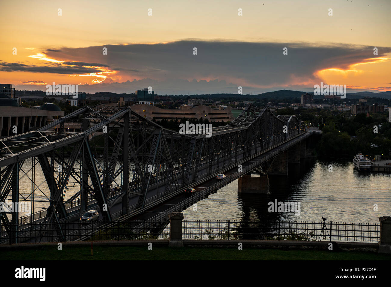 view of Alexandra Bridge during the day in the fall Stock Photo - Alamy