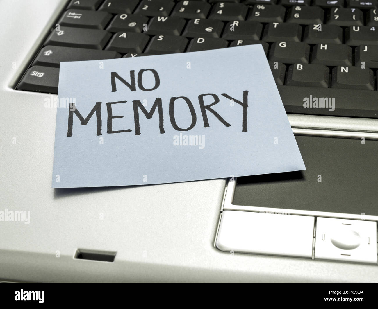 Memo note on notebook, no memory Stock Photo - Alamy