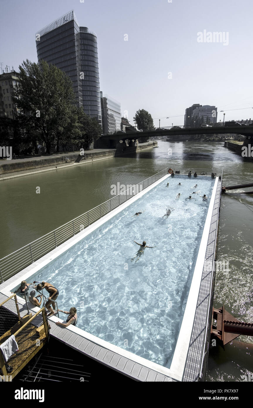 Vienna, swimming pool on the Danube Channel, Austria, Danube Channel ...