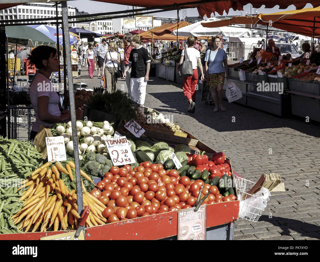 Helsinki finland vegetable stall hi-res stock photography and images ...