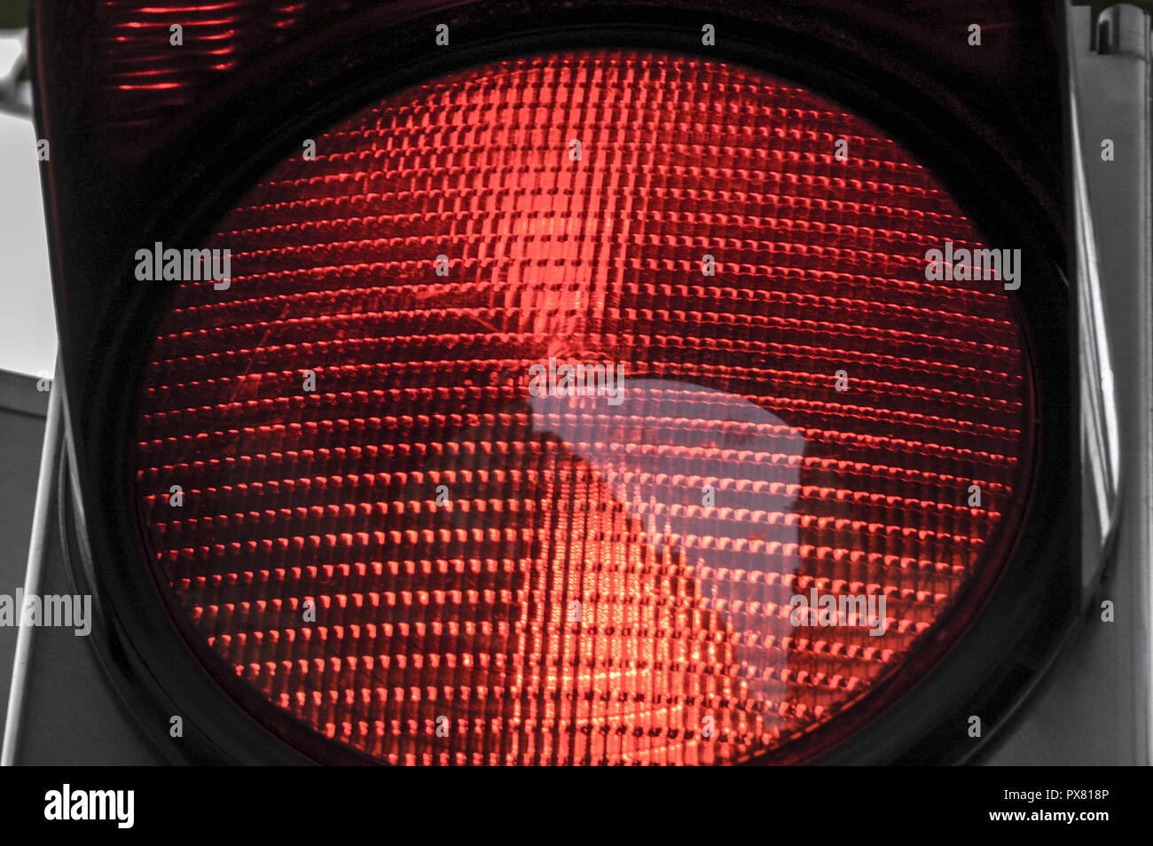 Red traffic light Stock Photo - Alamy