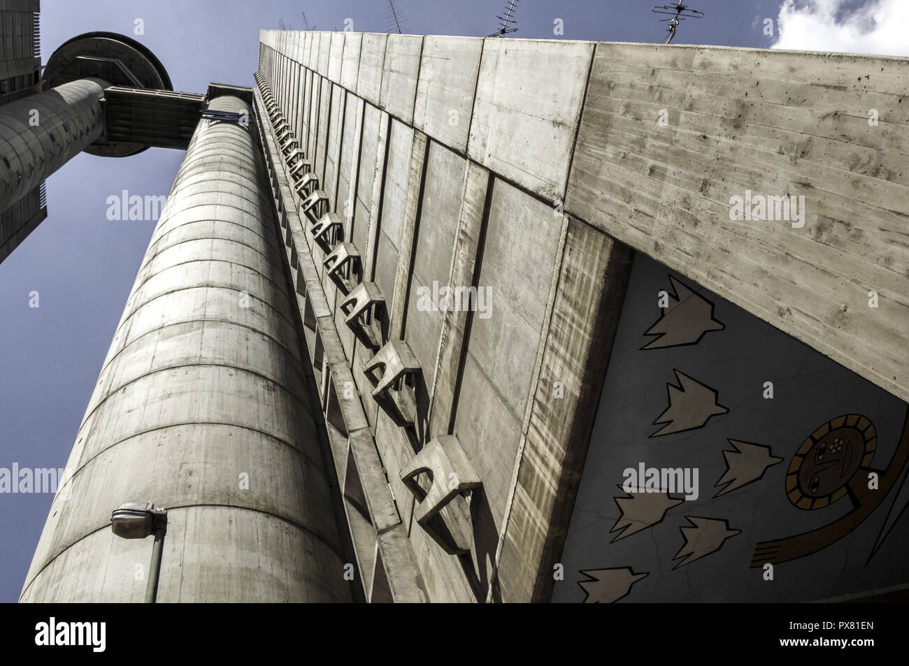 Beograd genex tower serbia montenegro belgrade hi-res stock photography ...