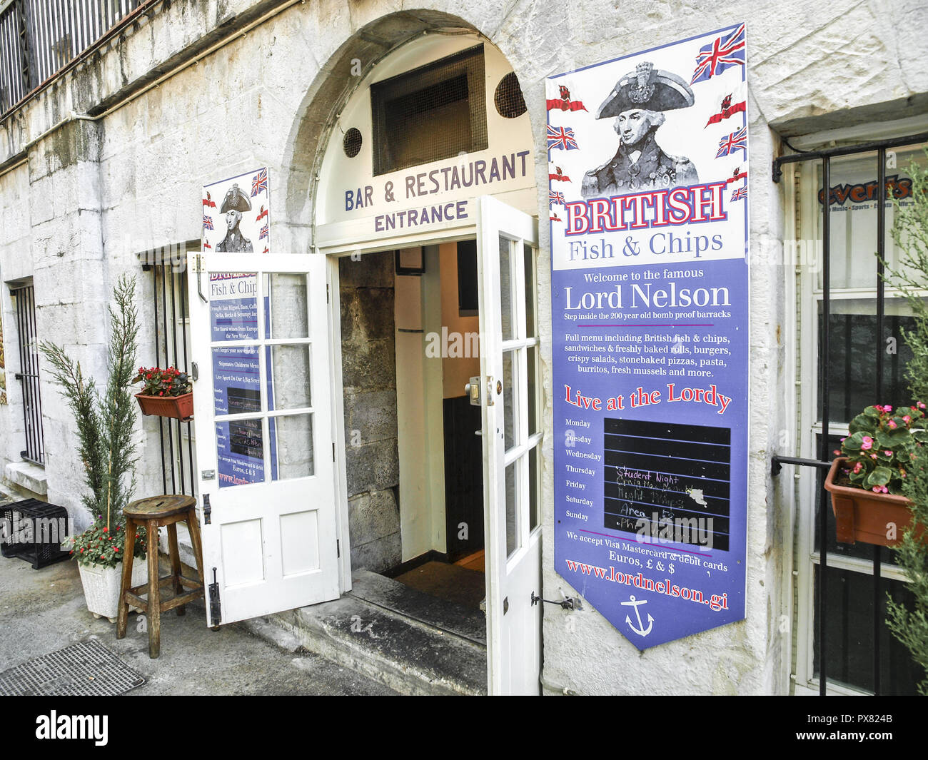 Lord nelson bar hi-res stock photography and images - Alamy