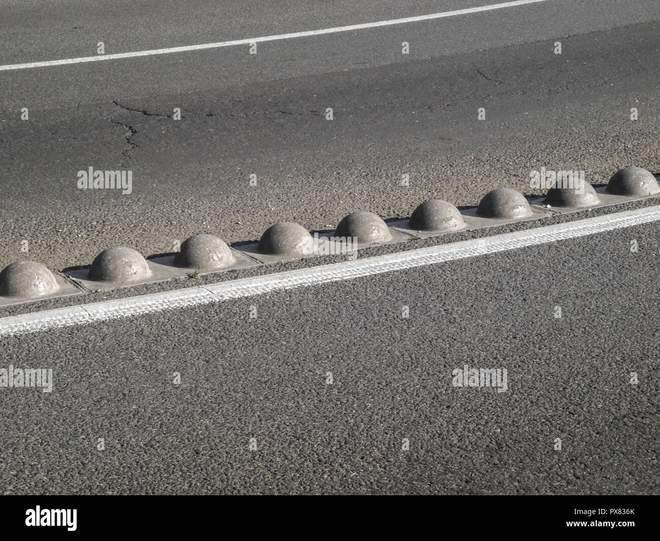 Interlock stones hi-res stock photography and images - Alamy