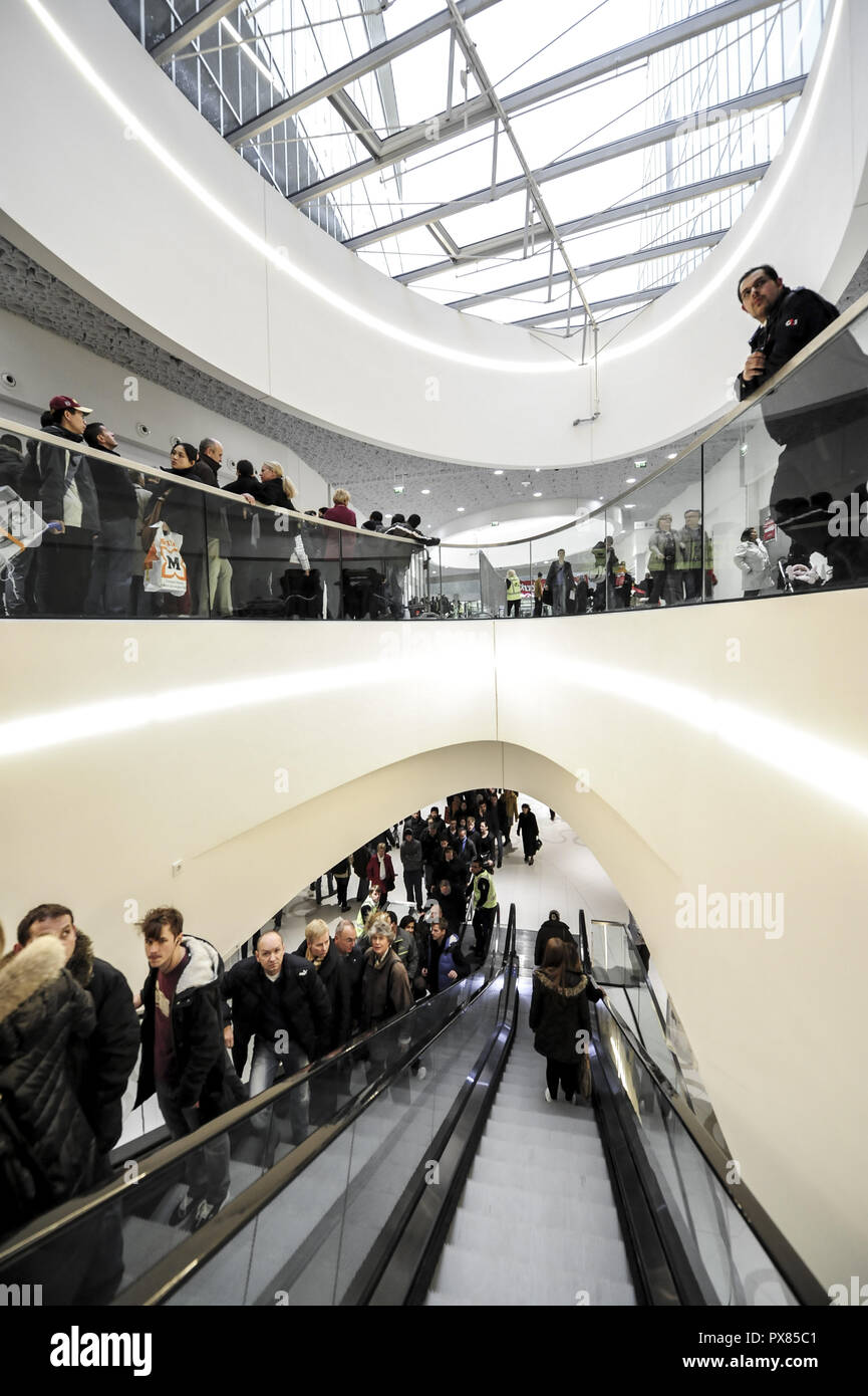 Mall Wien Mitte, Austria, Vienna Stock Photo - Alamy