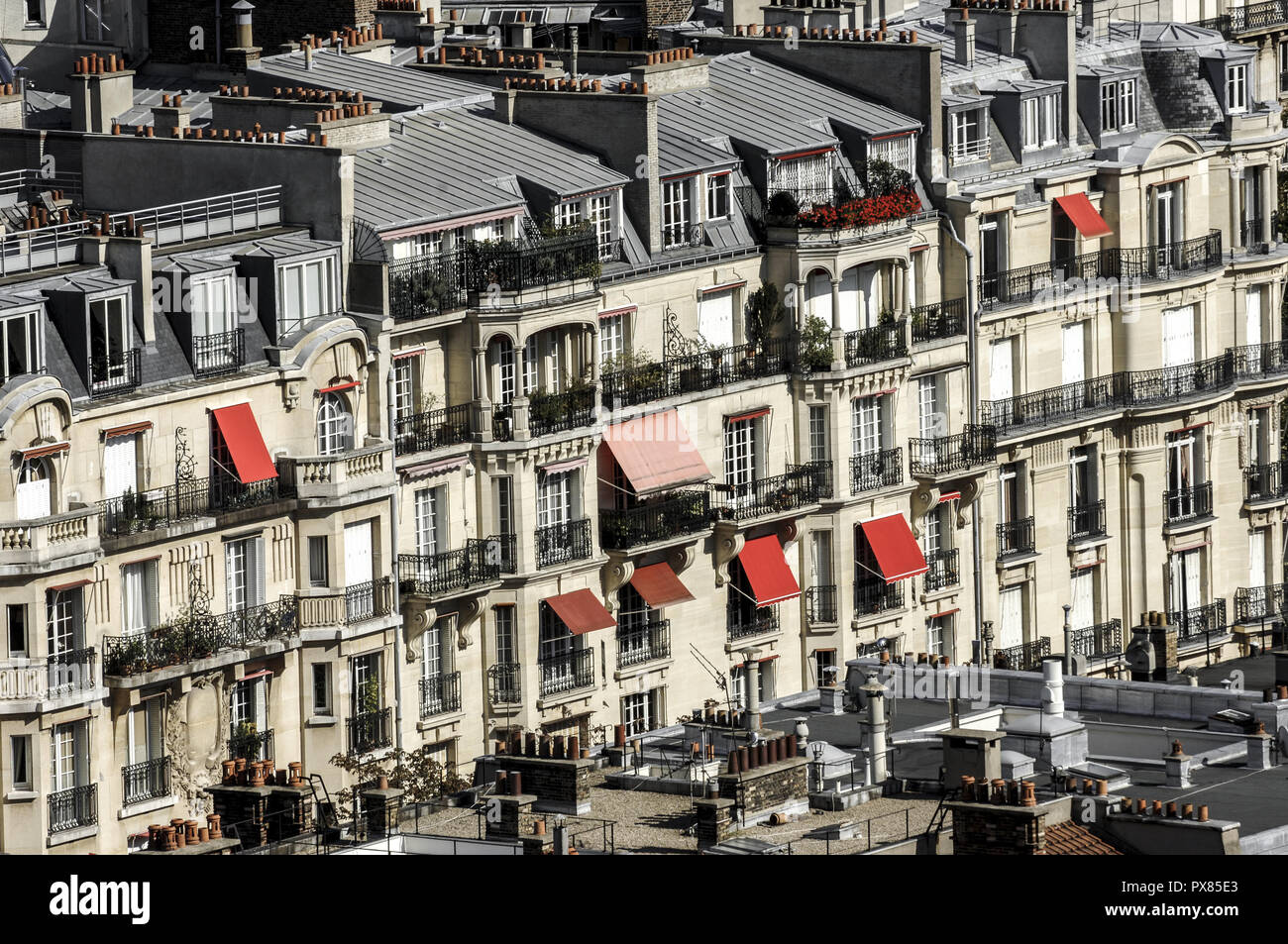 Middle Class Houses High Resolution Stock Photography and Images - Alamy