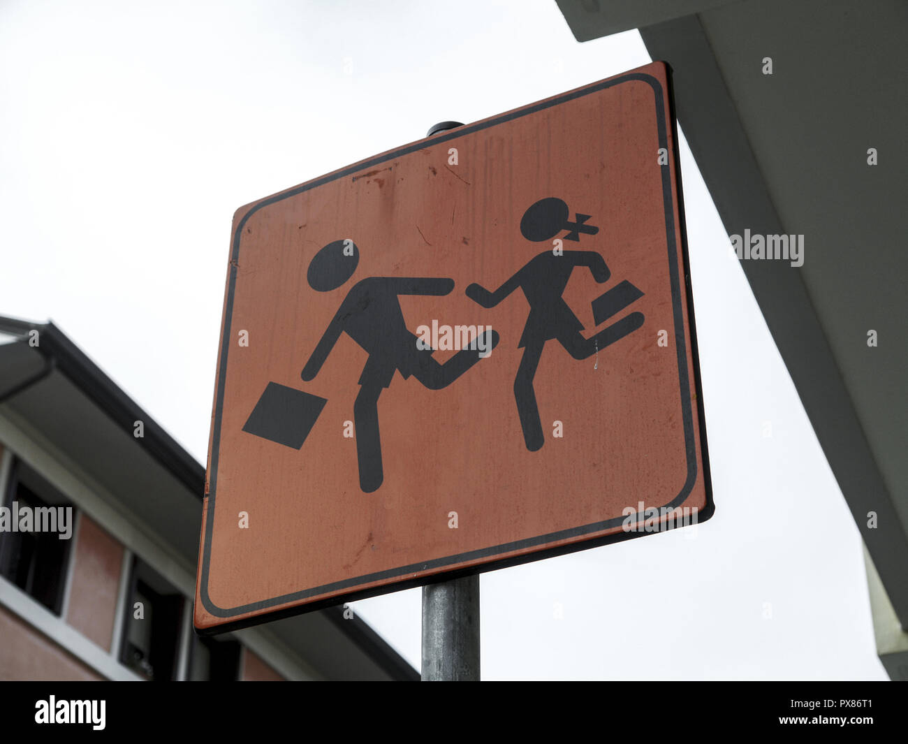 Warning sign children, way to school Stock Photo - Alamy