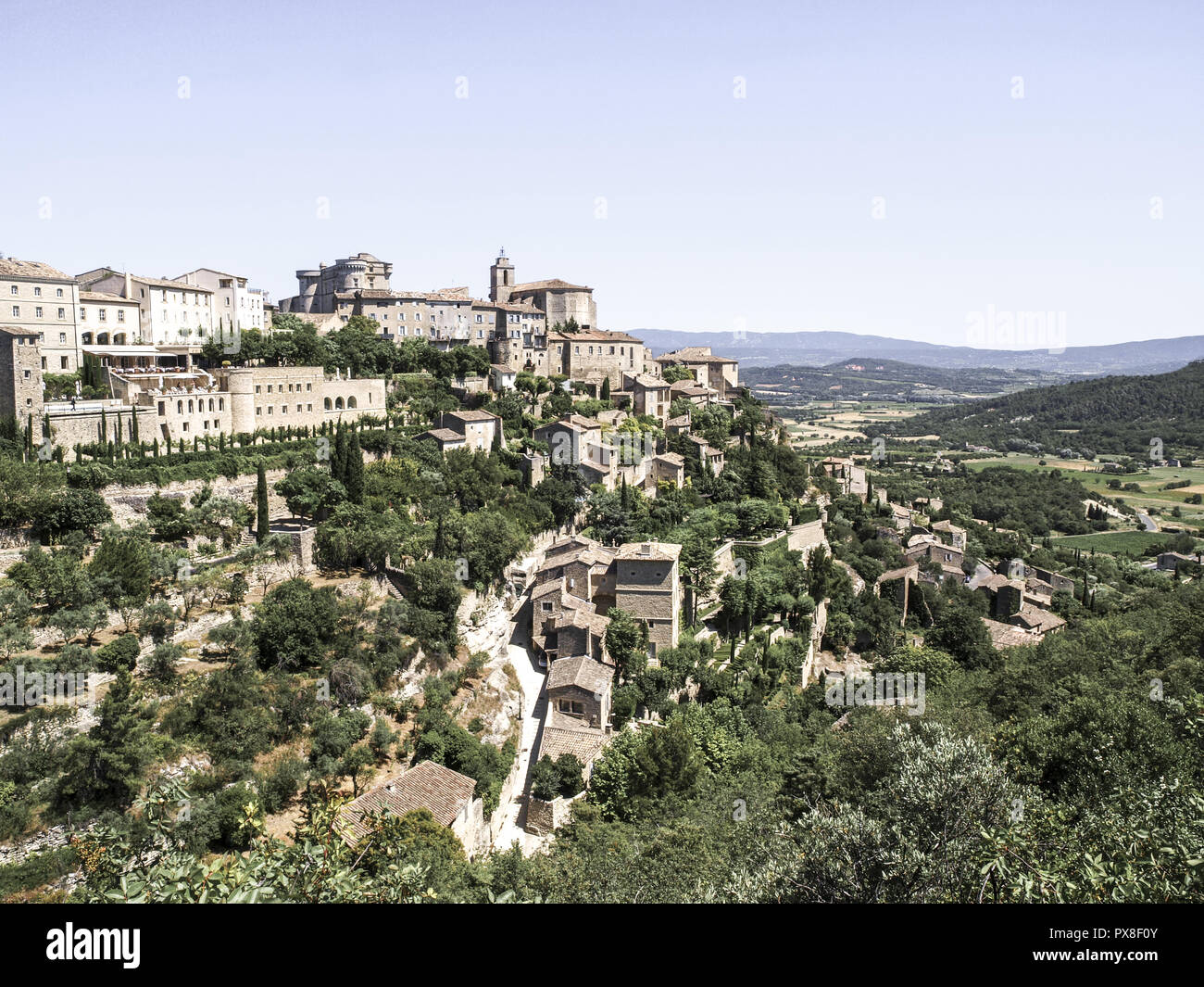City view of Gordes, Provence, Frankreich, France, Gordes Stock Photo ...