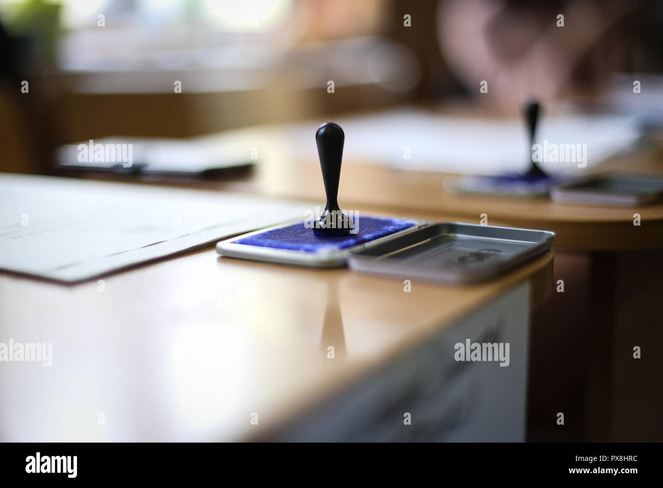 Voting station details hi-res stock photography and images - Alamy