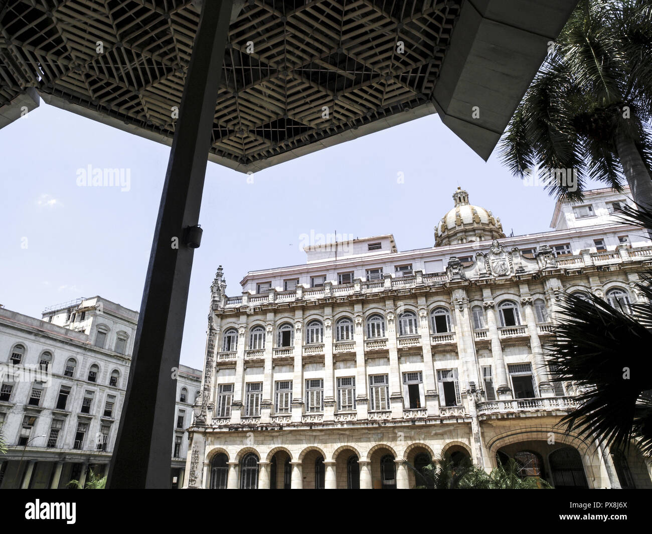 Havanna Vieja, old city, revolutionary museum, Granma Memorial, Cuba ...