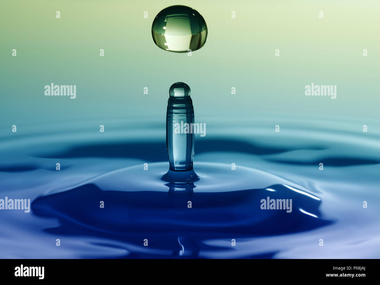 Rain fall photos hi-res stock photography and images - Alamy