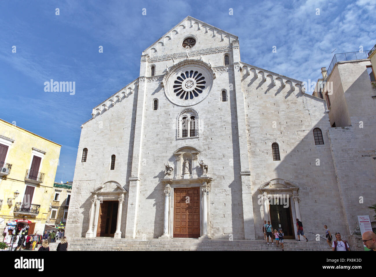 Bari cathedral hi-res stock photography and images - Alamy