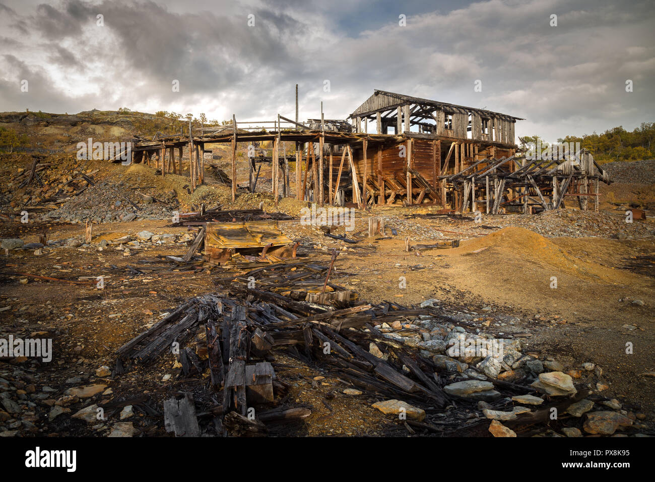 Old mine ruins hi-res stock photography and images - Alamy