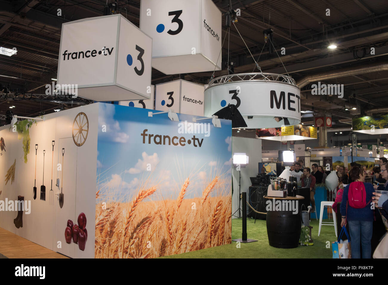 Animation at the 2018 agriculture show in Paris France Stock Photo - Alamy