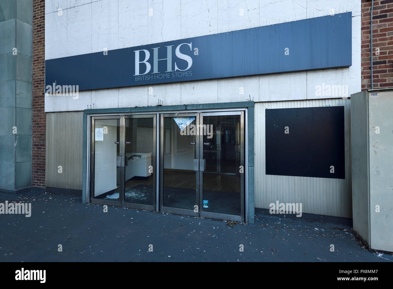 An entrance to a closed BHS store in Coventry city centre UK Stock ...