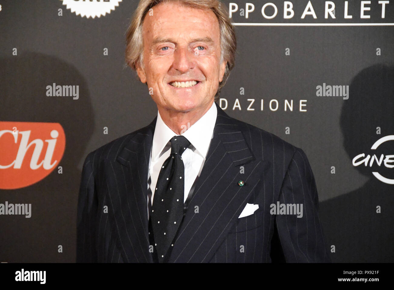 Dirigente del cinema hi-res stock photography and images - Alamy