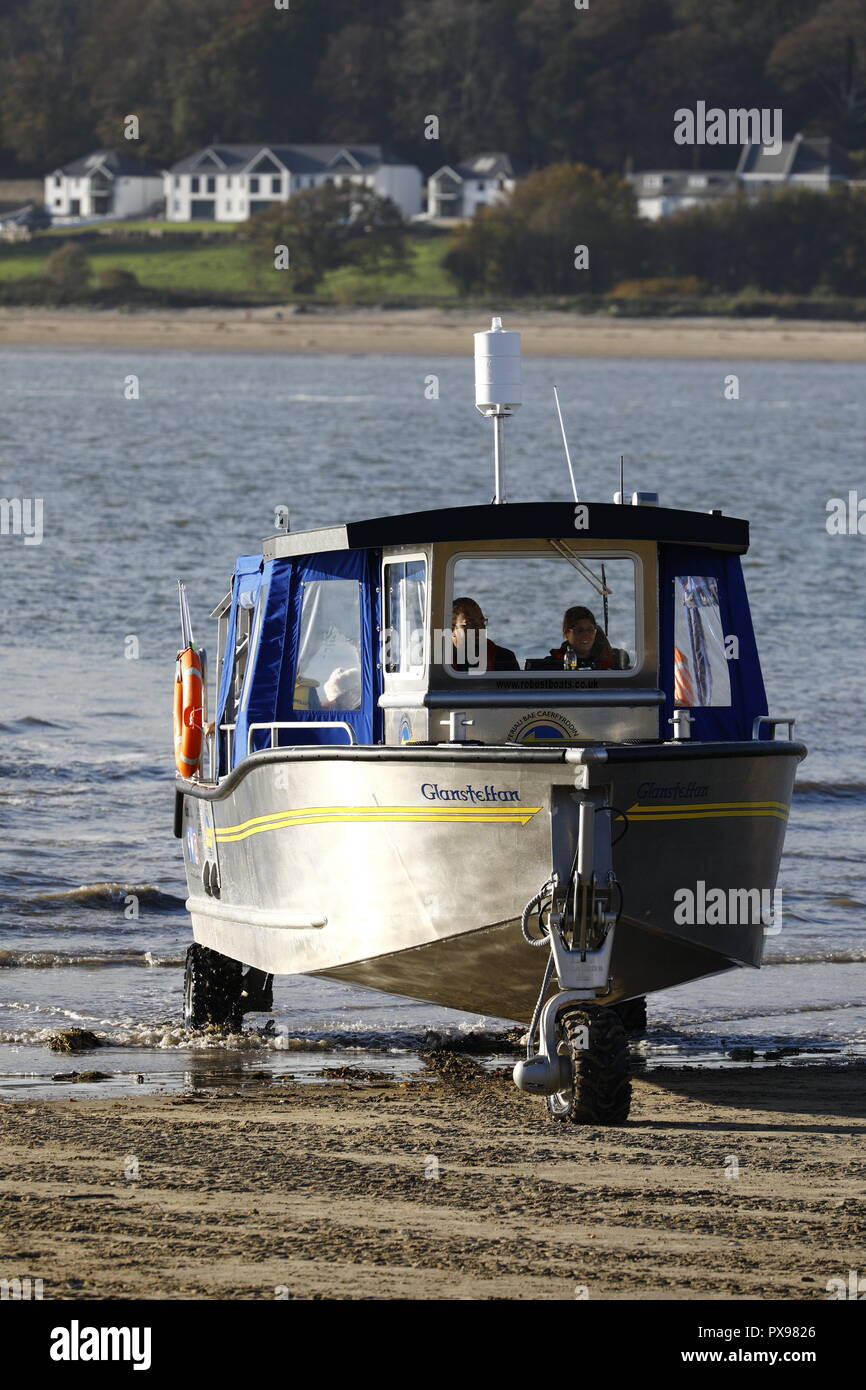 Llansteffan and ferryside hi-res stock photography and images - Alamy