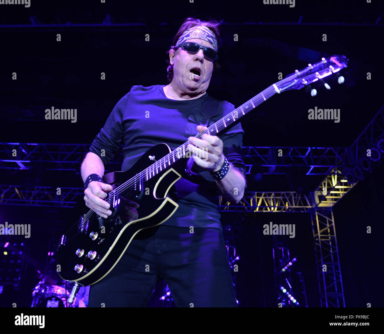 George thorogood hi-res stock photography and images - Alamy