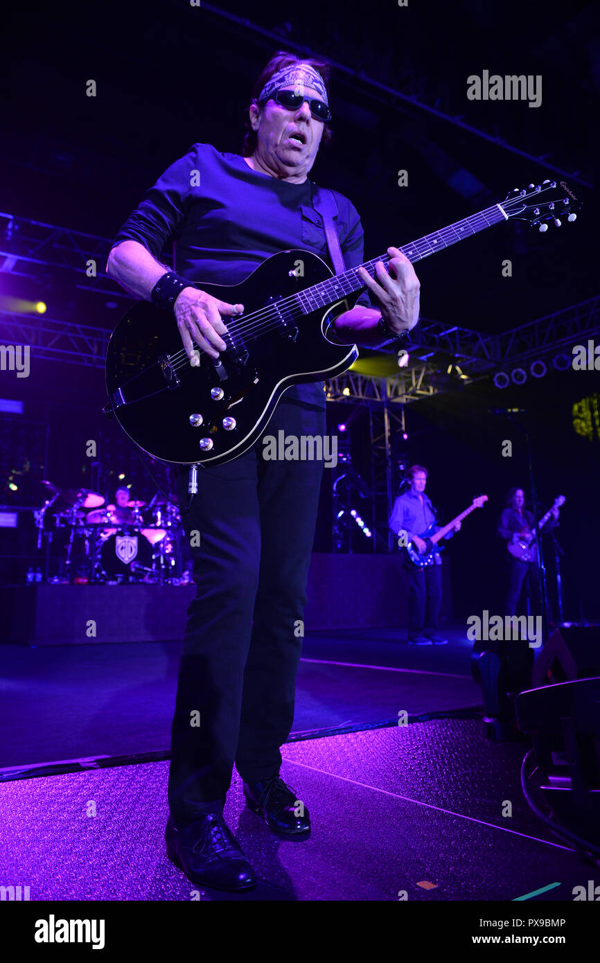 Coconut Creek, FL, USA. 19th Oct, 2018. George Thorogood performs at ...
