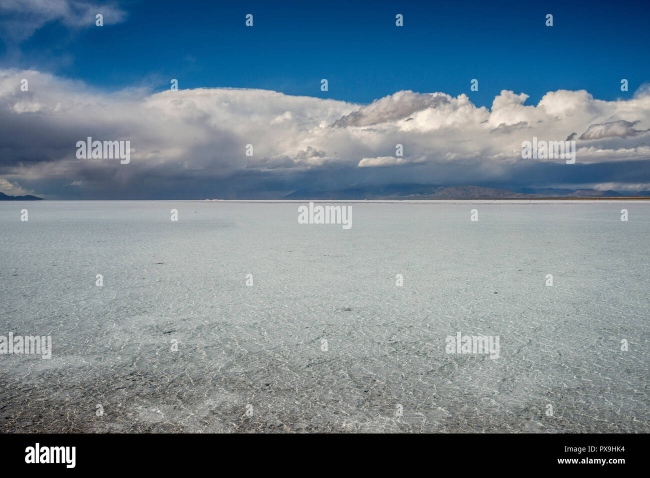 Flooded salt flats hi-res stock photography and images - Alamy