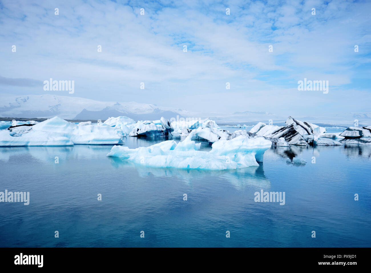 Icebergs floating in the Jokulsarlon glacier lagoon in Iceland ...