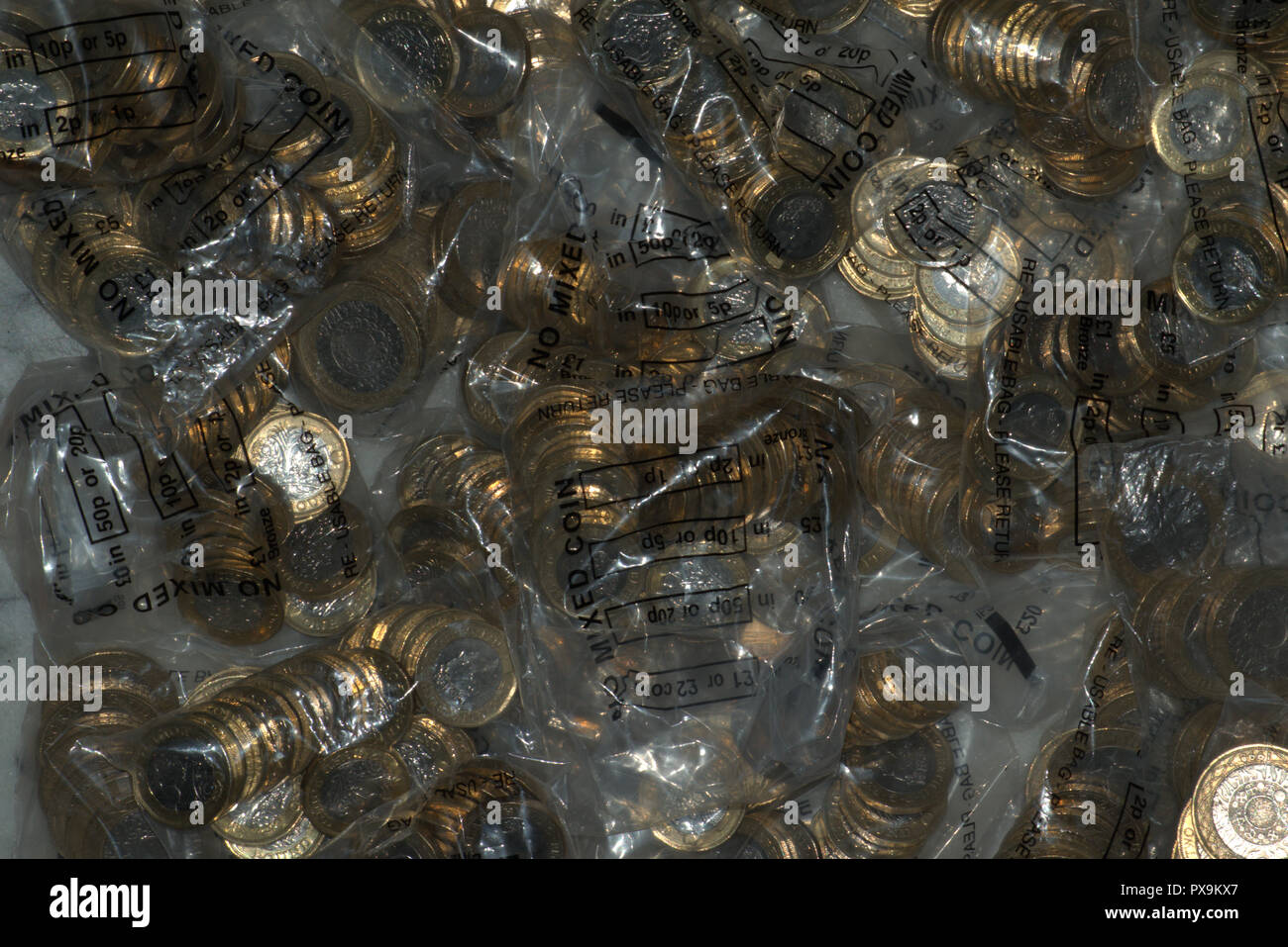 Full of british one pound coins hi-res stock photography and images - Alamy
