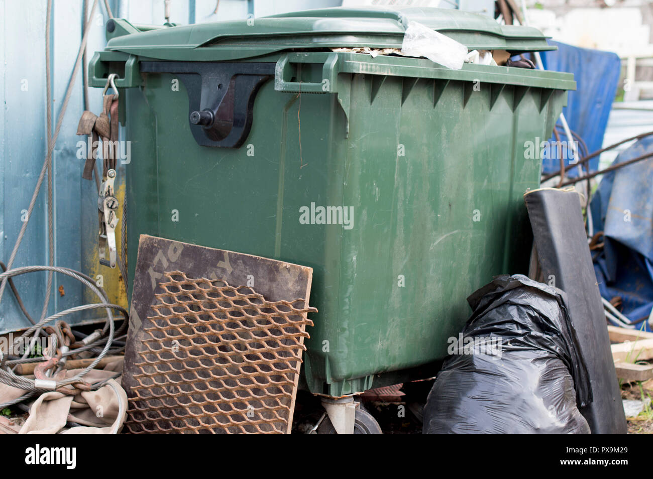 Refuse container hi-res stock photography and images - Alamy
