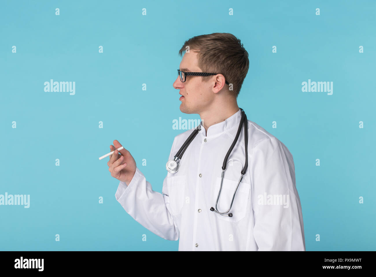 Nervous smoker hi-res stock photography and images - Alamy