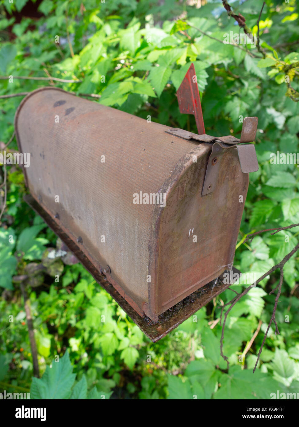 Old Rusty Mailbox Stock Photo - Alamy