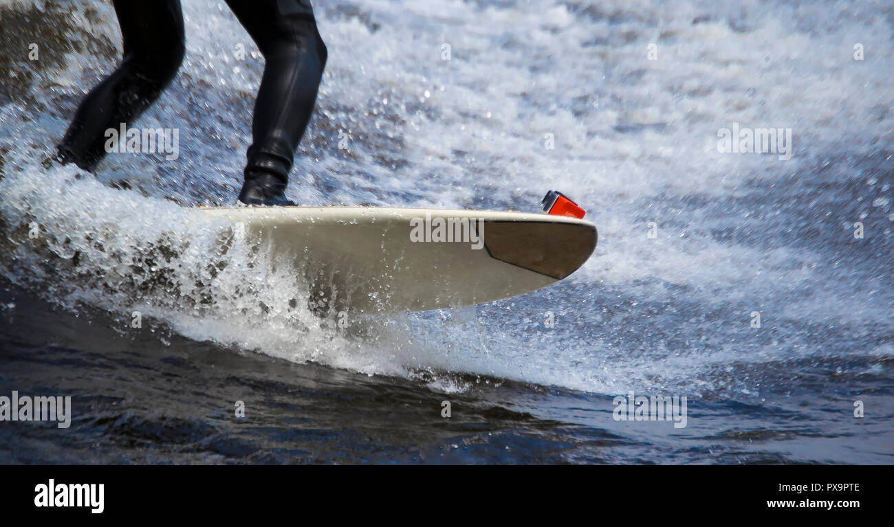 Surf stunts hi-res stock photography and images - Alamy
