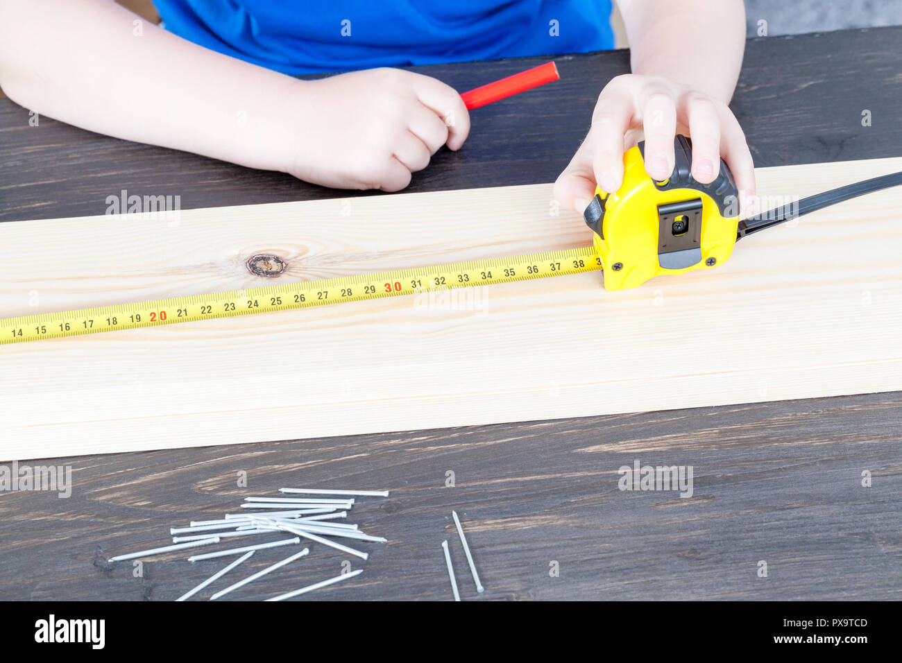 Small dimensions hi-res stock photography and images - Alamy