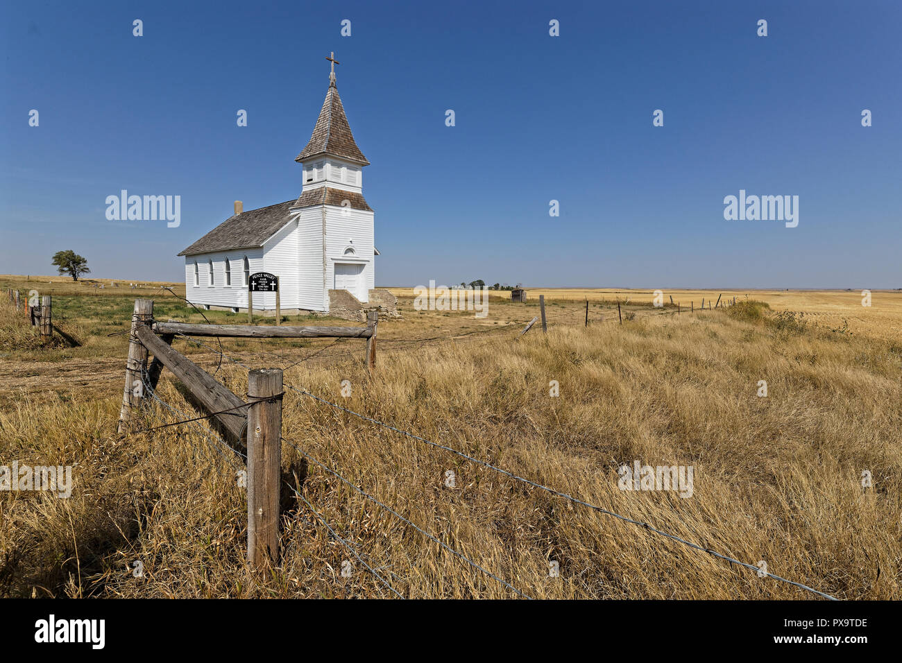 A small white church lost in the plains of North Dakota Stock Photo - Alamy