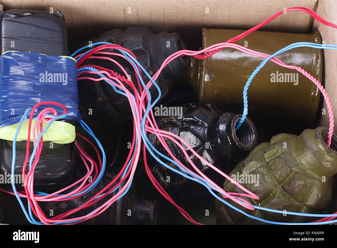 Improvised device bomb hi-res stock photography and images - Alamy