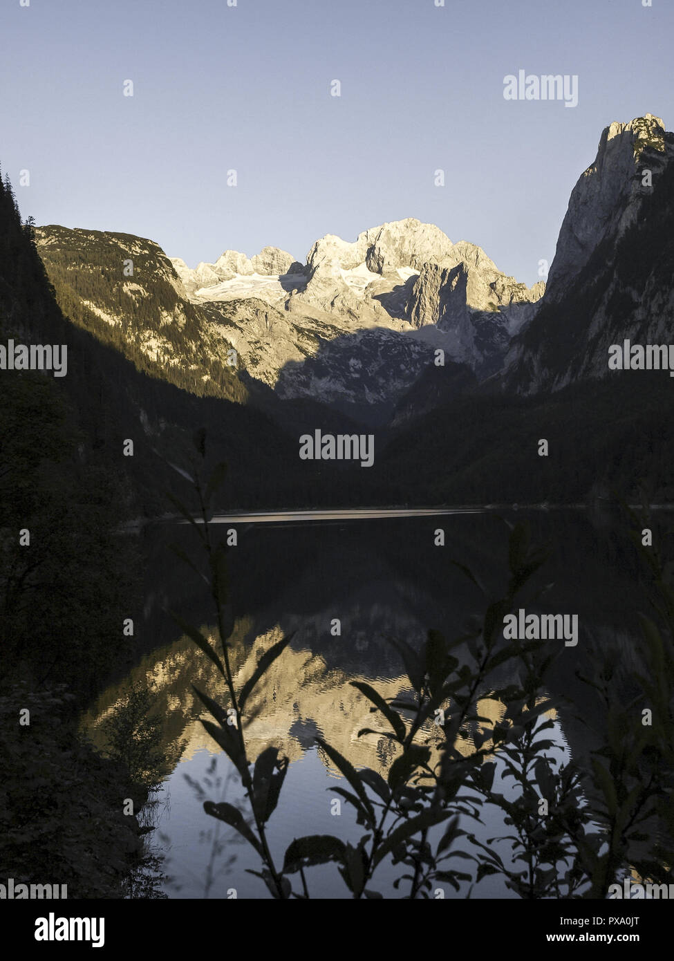 Lake Gosausee, mountain Dachstein, Austria, Upper Austria, Dachstein ...