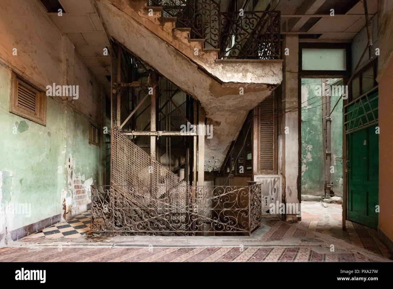 Damaged stairs hi-res stock photography and images - Alamy