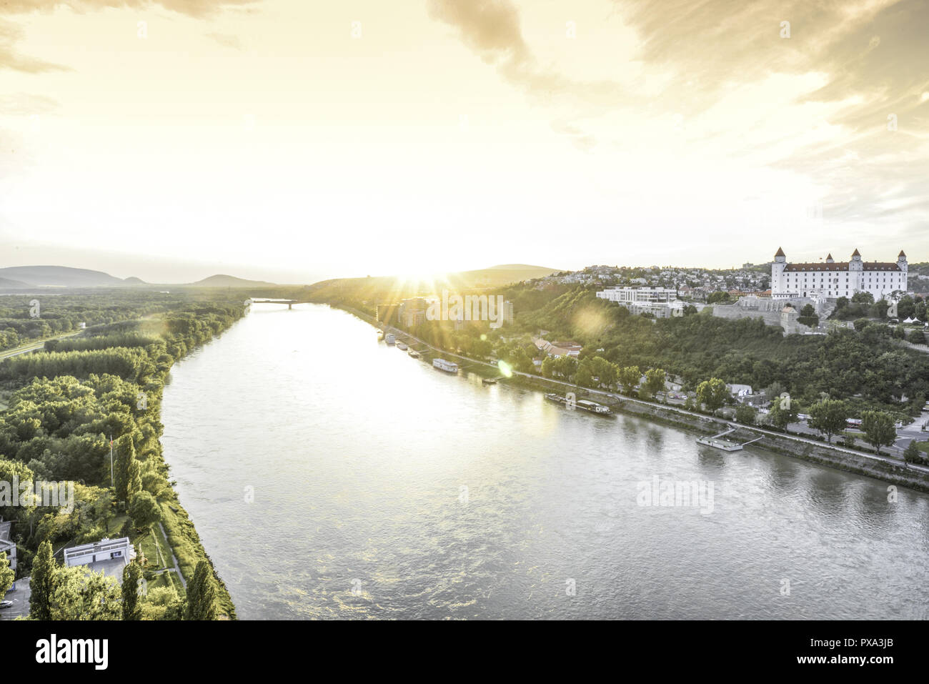 Bratislava, castle, river Danube, Slovak Republic, Pressburg Stock ...