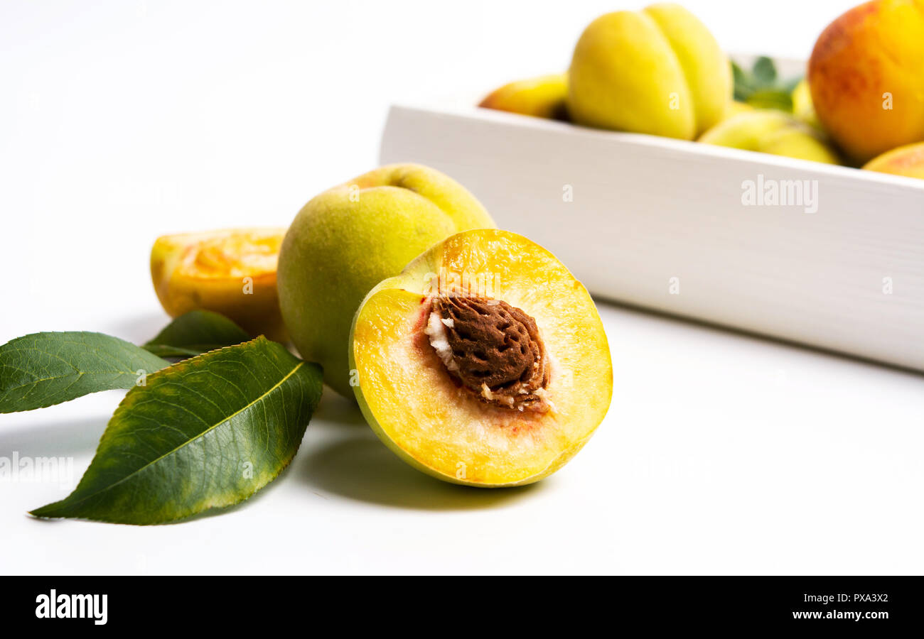 Yellow and peach hi-res stock photography and images - Alamy