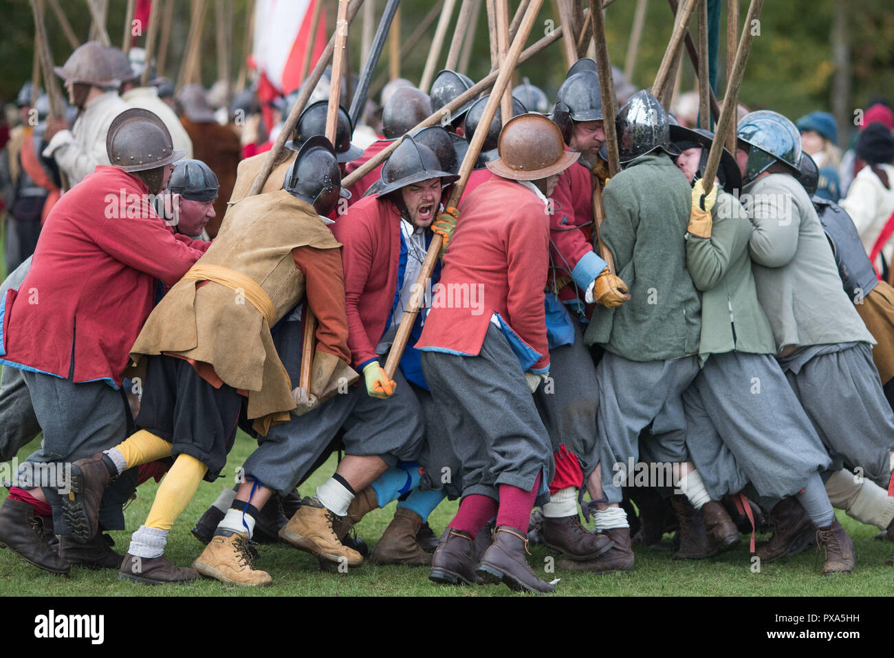 Members of the Sealed Knot re-enactment society take part in a ...