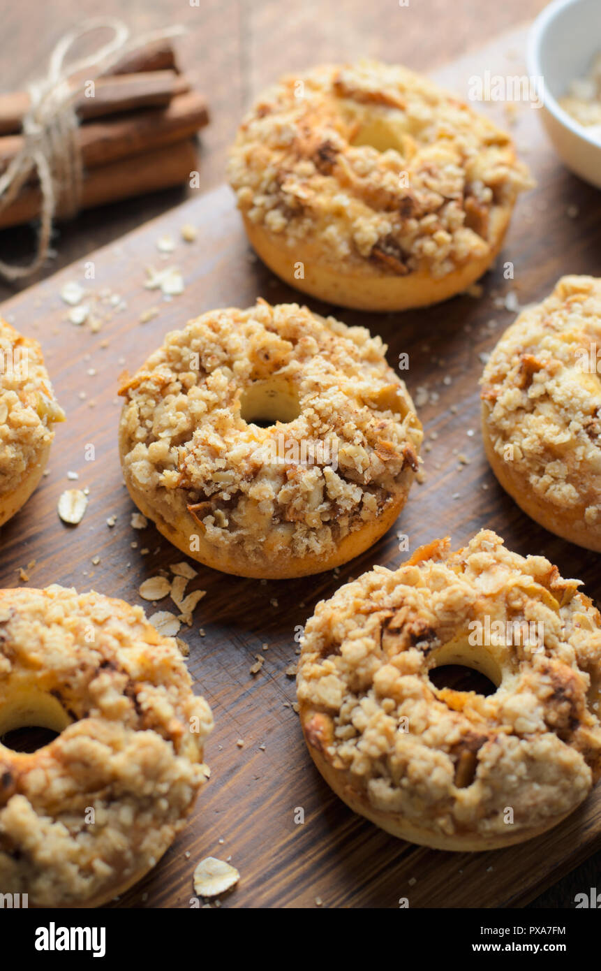 Apple Pie Donuts with Cinnamon Oatmeal Crumble, Homemade Freshly Baked ...
