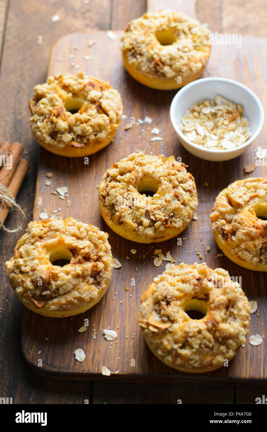 Apple Pie Donuts with Cinnamon Oatmeal Crumble, Homemade Freshly Baked ...