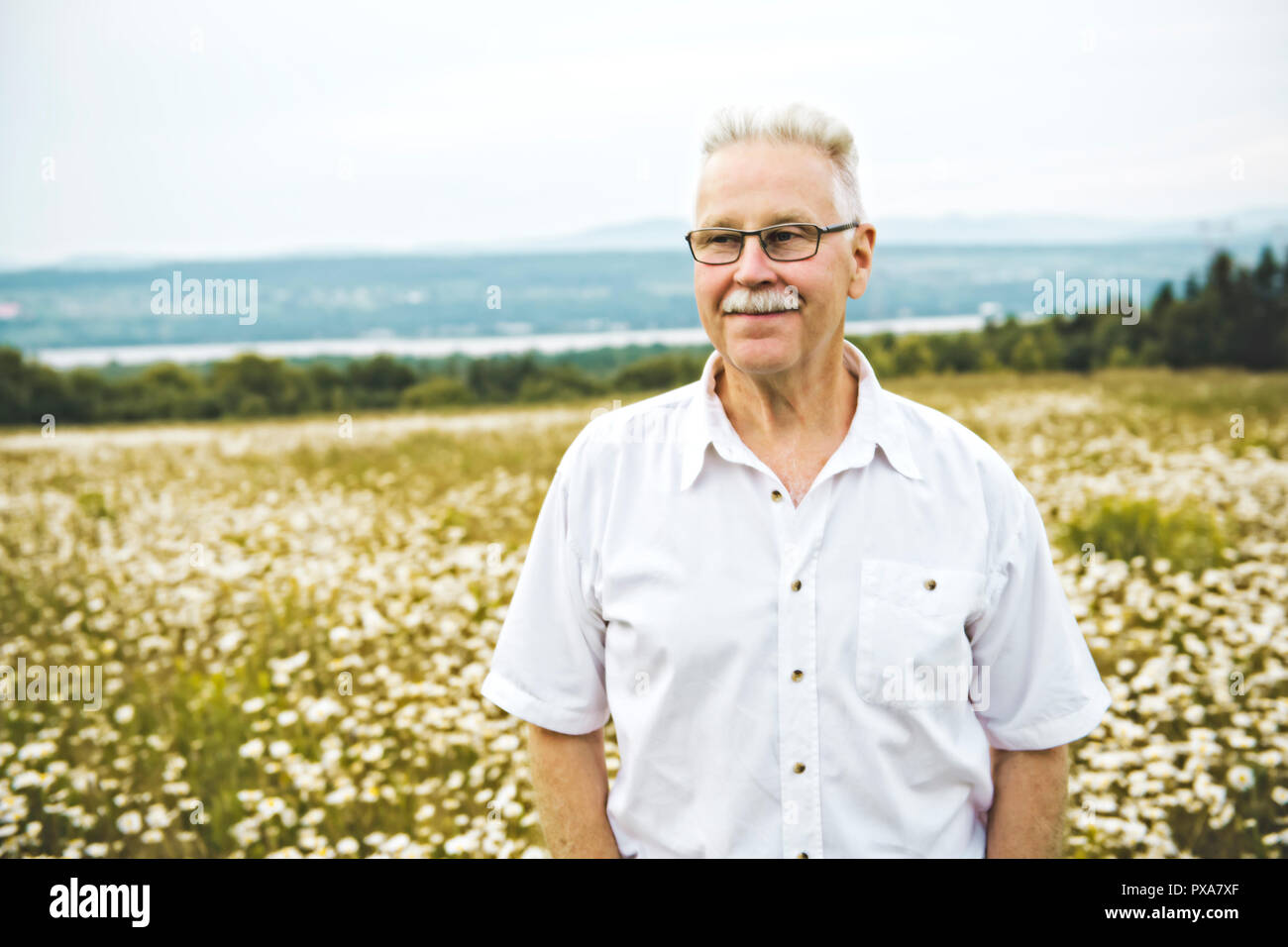 Portrait of older man in countryside hi-res stock photography and ...