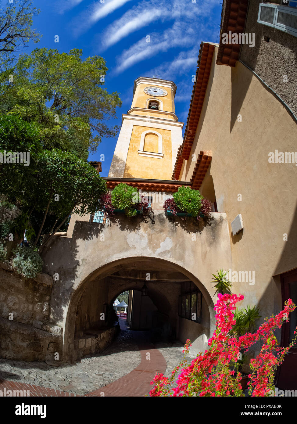 Medieval architecture in france hi-res stock photography and images - Alamy