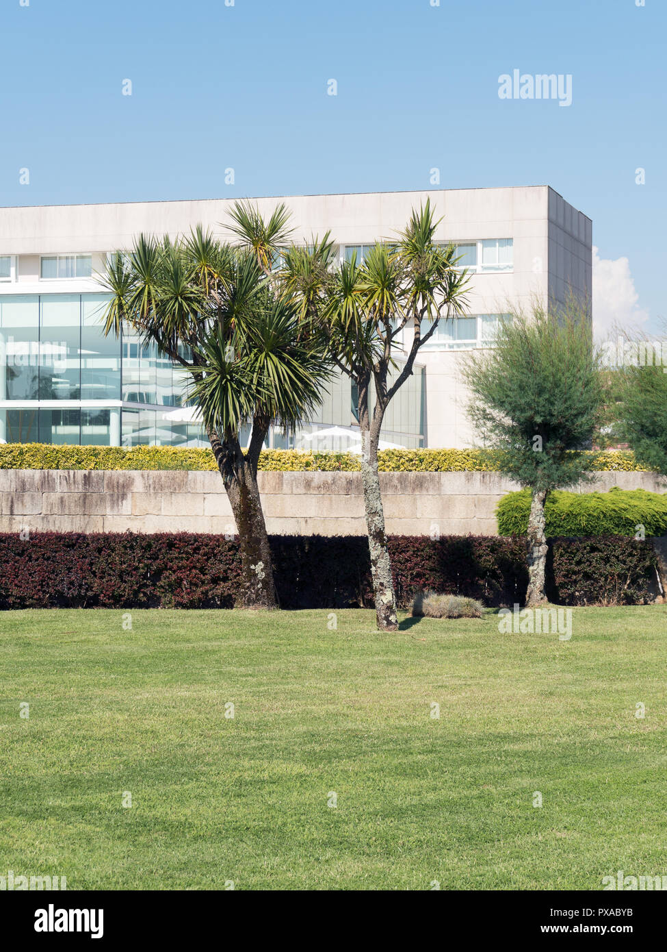 Modern garden design landscape architecture hi-res stock photography ...