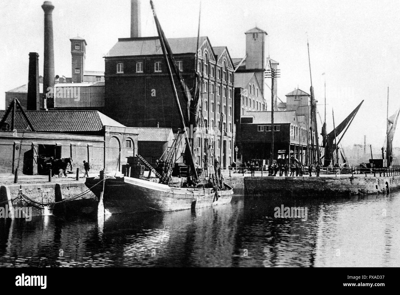 The Docks, Ipswich early 1900s Stock Photo - Alamy