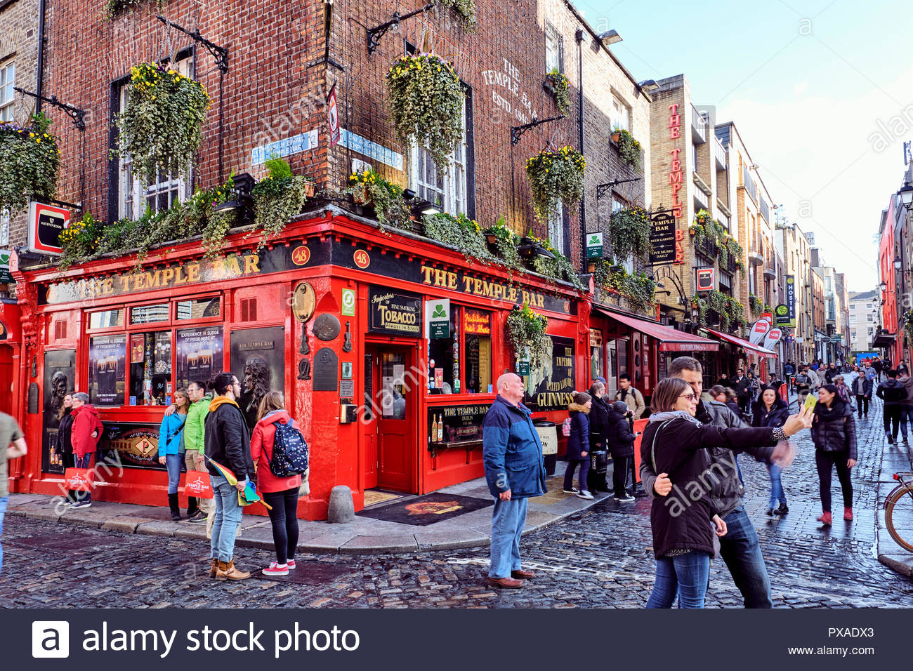 Temple Bar Dublin High Resolution Stock Photography and Images - Alamy
