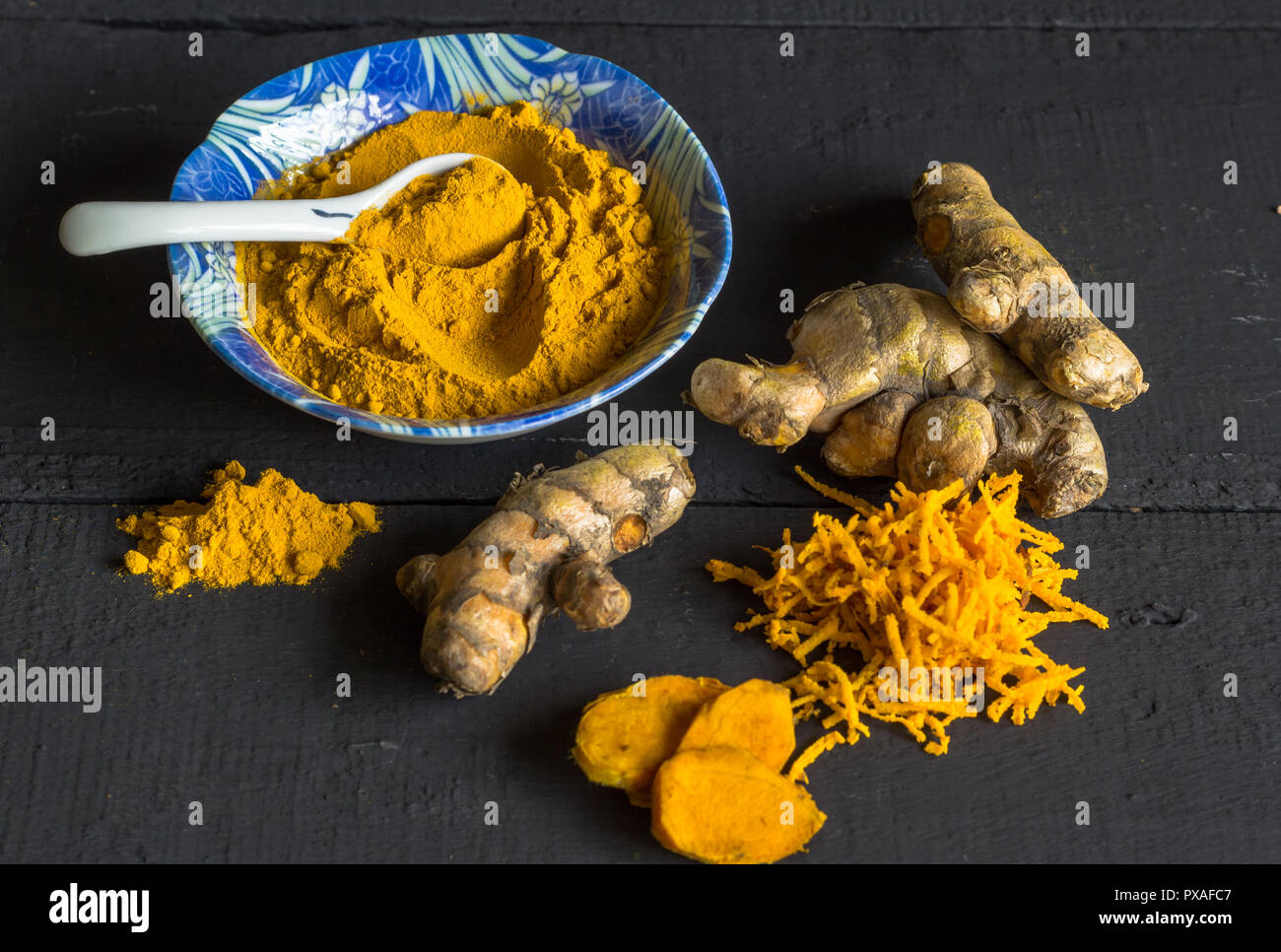 Turmeric root and powder hi-res stock photography and images - Alamy