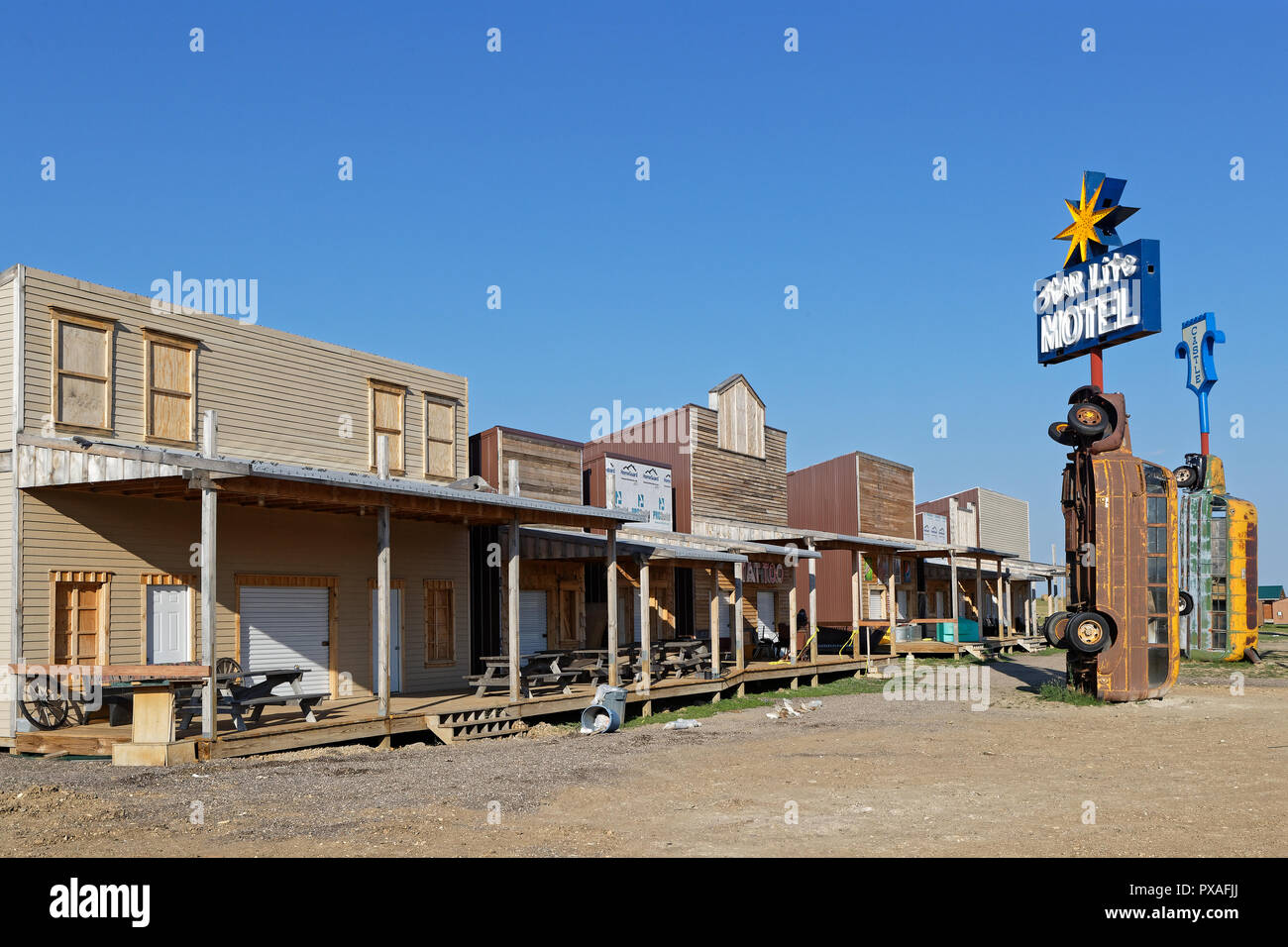 Full throttle saloon hi-res stock photography and images - Alamy