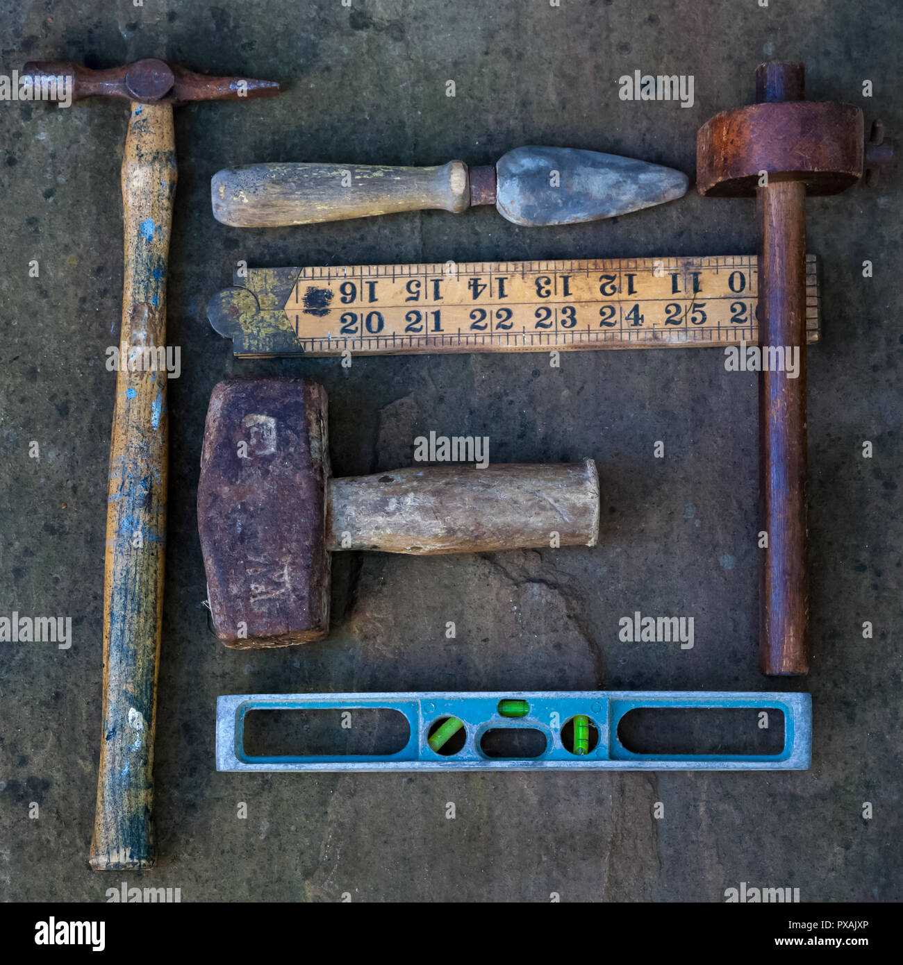 Ruler and square measuring tools hi-res stock photography and images ...
