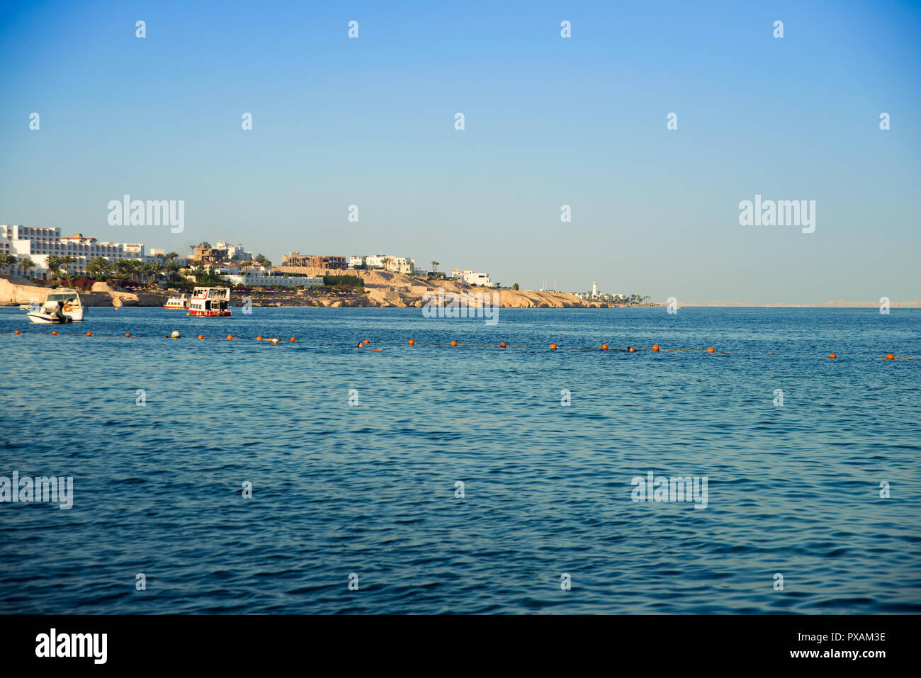 Red sea beaches hi-res stock photography and images - Alamy